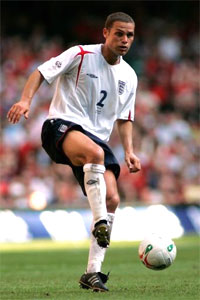 Fotos de Luke Young - Videos y Fotos de Luke Young Gratis